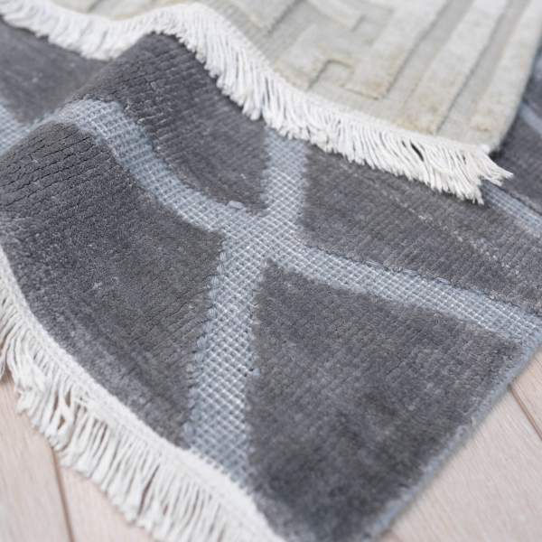 Distressed Hi lo Rug - - RK4117 - Matt Camron Rugs & Tapestries ...